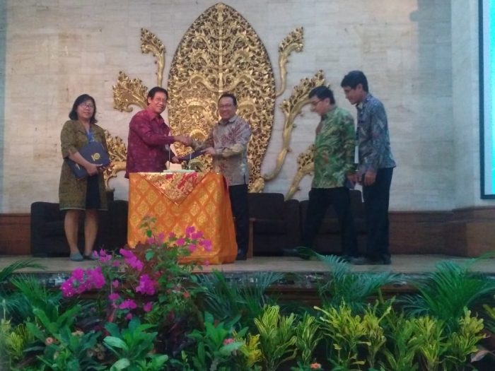 MOU between ICSP and Faculty of Economics and Business Udayana ...